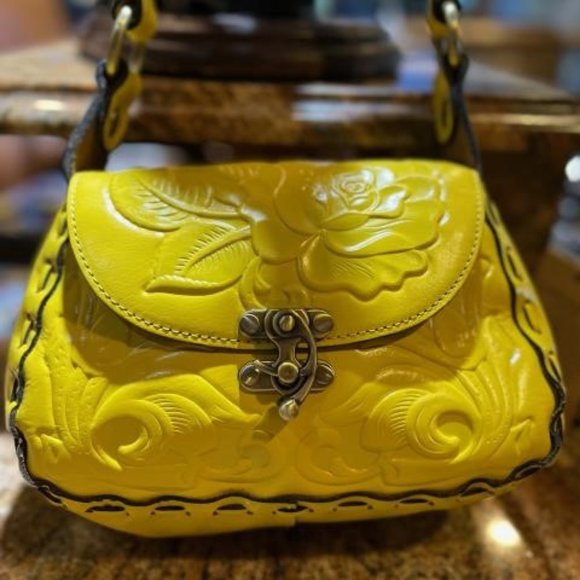 Patricia Nash | Bags | Nwt Patricia Nash Lucia Yellow Rose Tooling ...